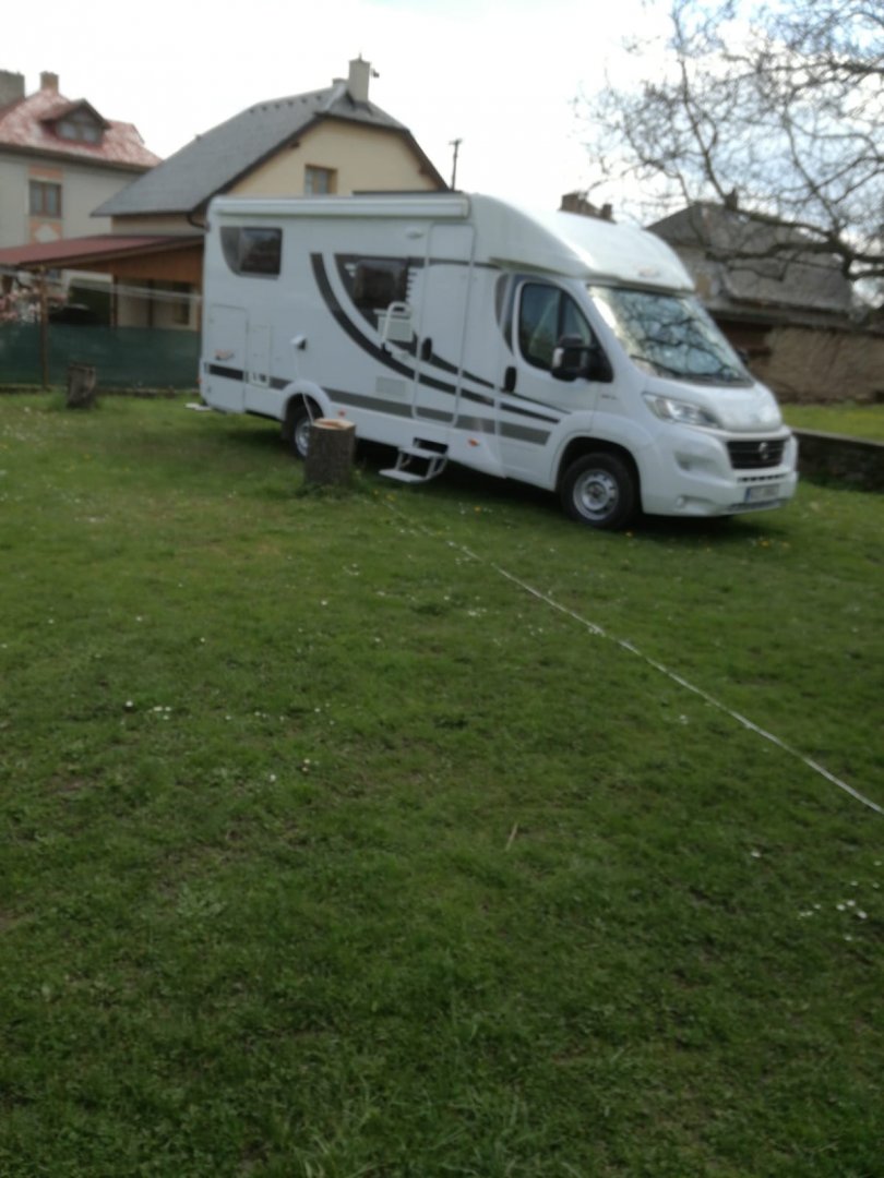 Kempuj bez kempu v místě Kemp a stanování na faře JAVORNÍK JESENÍK RAČI ...