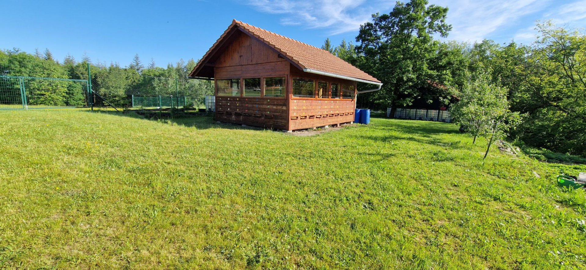 Wildcampen in Unterkunft in einem Bienenstock - apidomek - schlafen auf ...