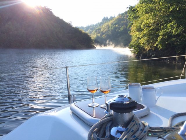 Kempuj bez kempu v místě Slapská přehrada - přímo u vody | bezkempu.cz