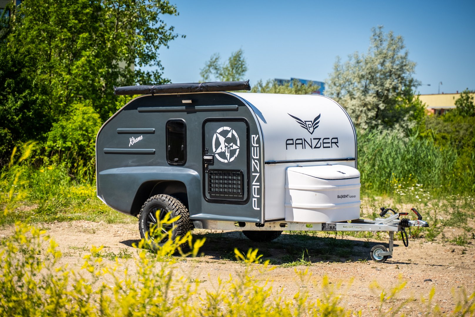 Panzer 250 - mini přívěs - Půjčovna karavanů | bezkempu.cz