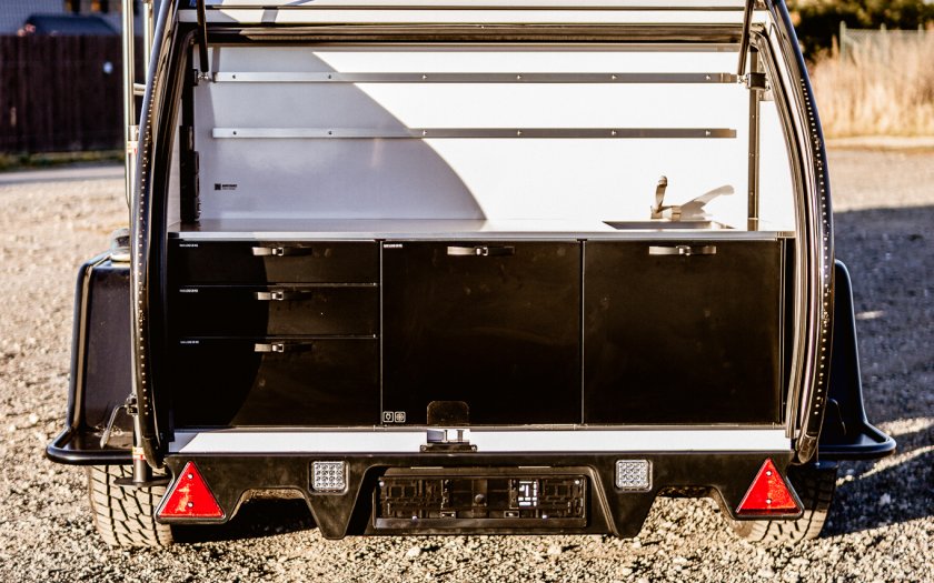 Camper Hero Ranger - mini přívěs - Půjčovna karavanů | bezkempu.cz